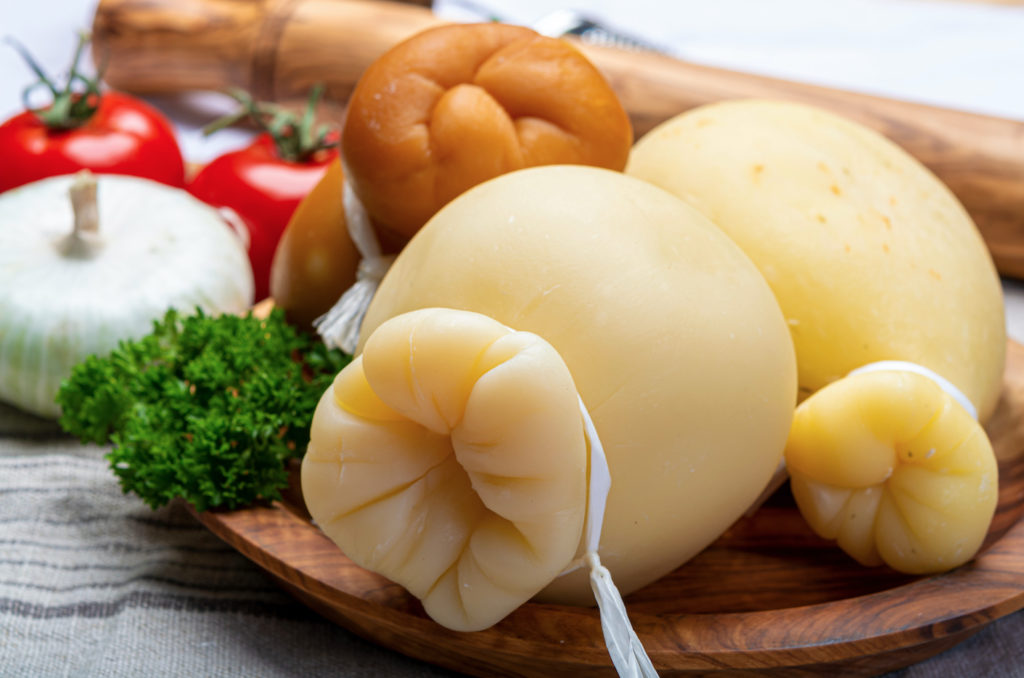 Il provolone: un formaggio da leggenda. Storia e caratteristiche