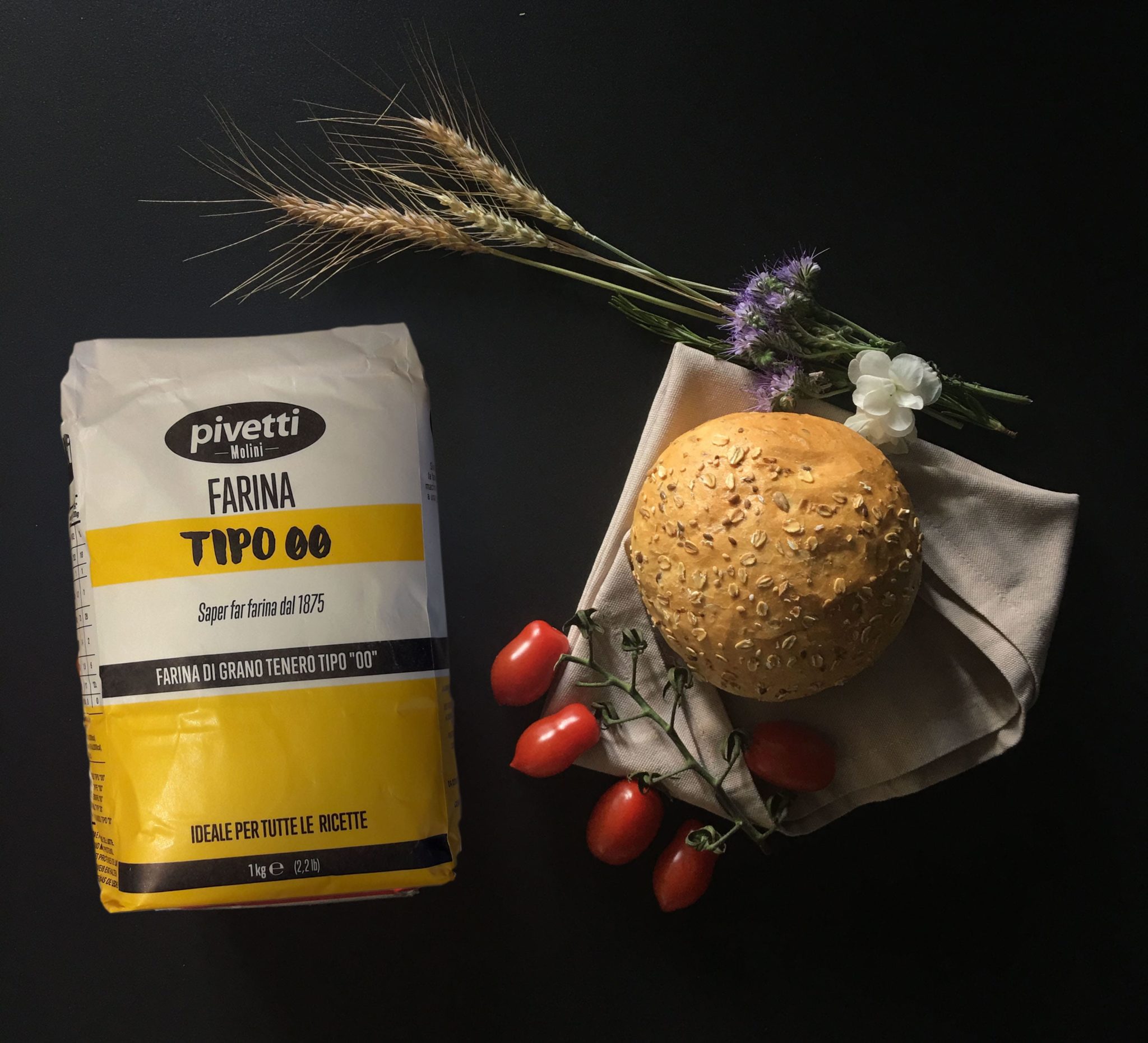 Molini Pivetti dona 260 quintali di farina alla Caritas