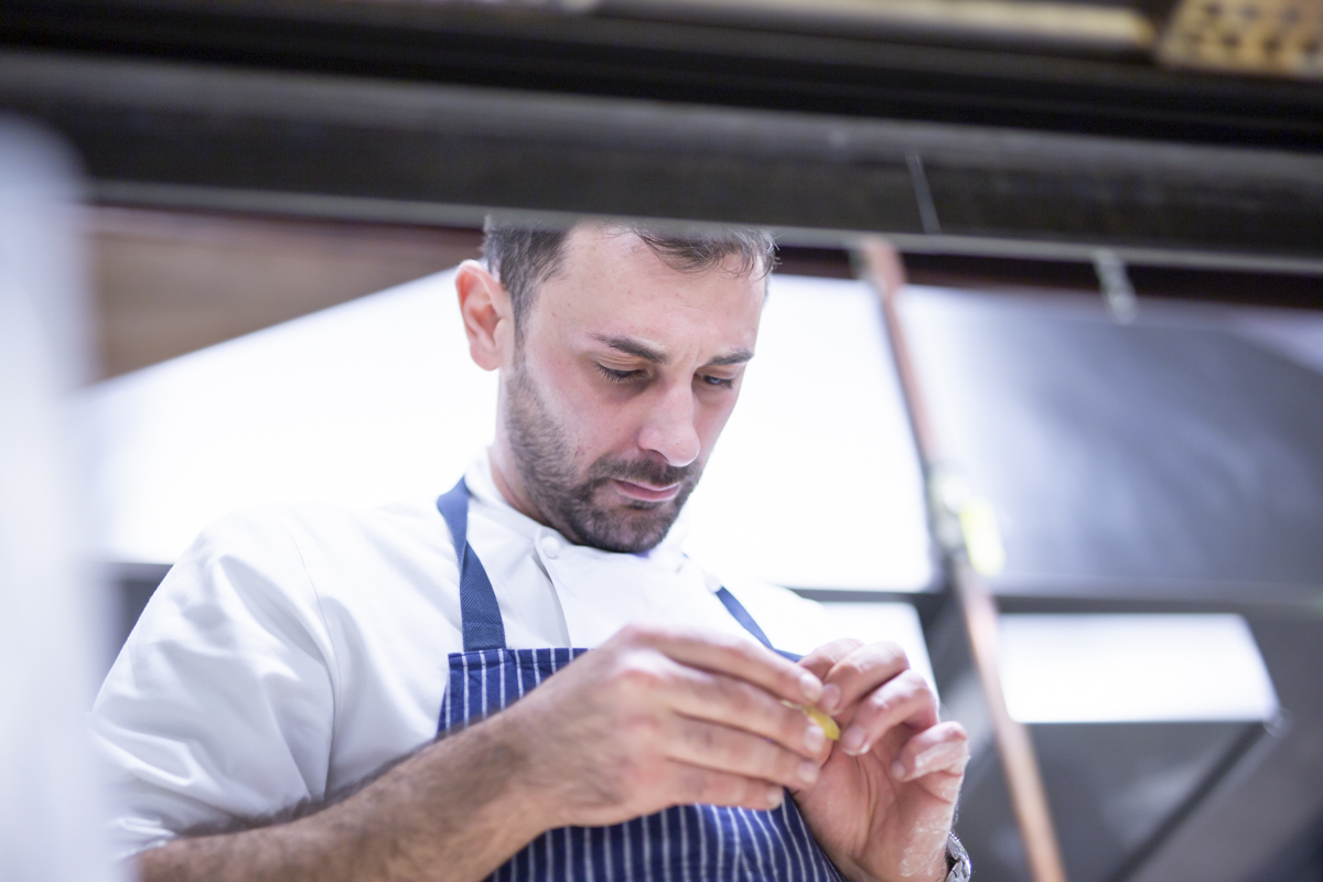 Sedicesimo Secolo, cucina contemporanea in una dimora antica